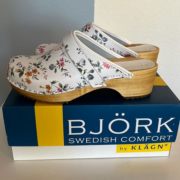 Bjork | Shoes | Bjork Linnea Clogs Floral White | Poshmark